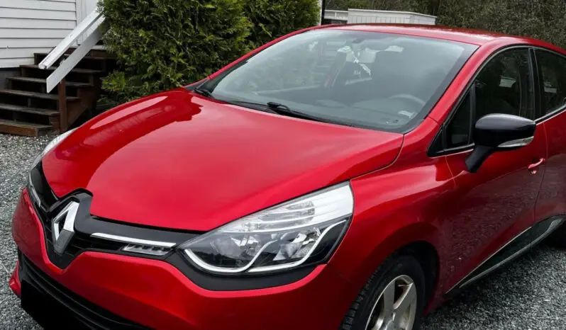 Clio 0.9 TCe Expression Renault – Dynamic Autos